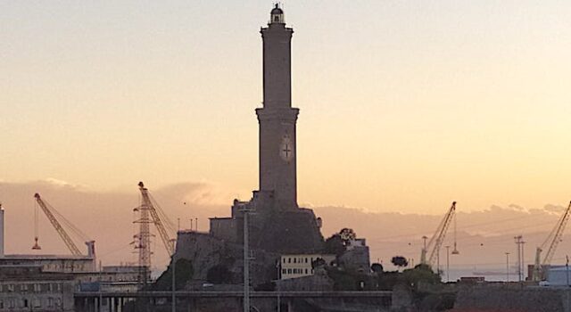 Lanterna: simbolo di Genova e Faro dell'anno 2024. Riconoscimento mondiale